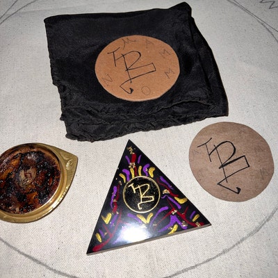 Shadow Altar Table - Etsy