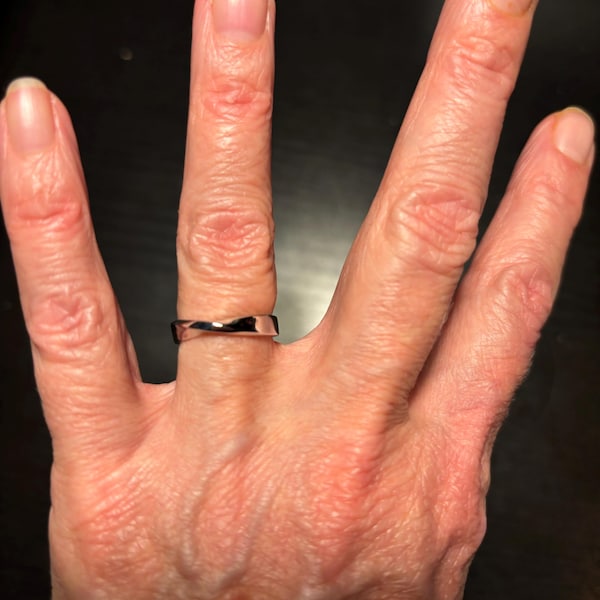 Mobius Ring, Solid Gold Twist Ring, Solid Mobius Ring, Mobius Band, 9K ...