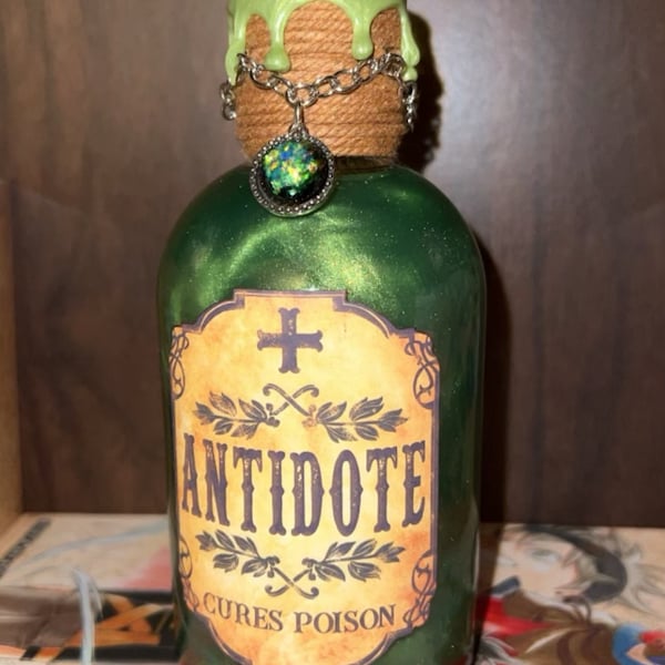 Final Fantasy Inspired ANTIDOTE Potion Bottle With Magical Swirling ...