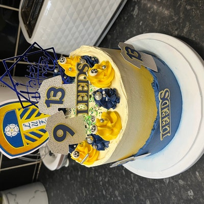 Leeds United Themed Cupcake Toppers Personalised With Age Football ...
