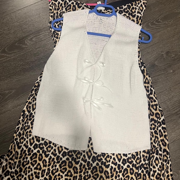 English Pattern, Cardigan With Bows, Knitting Pattern, Knit Cardigan ...