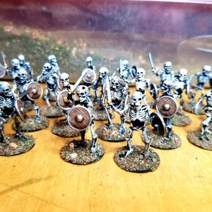 12 Metaluna Mutants set of 10 2 Randoms 28mm Bigmrtong - Etsy