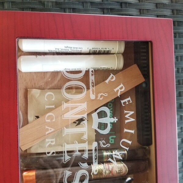 Cigar Box With Humidor - Monogram Cigar Box - Humidor Custom - Cigar ...