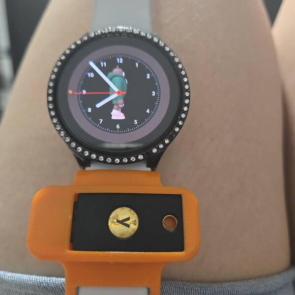 Version 2.0 Watchband Yubikey 5 NFC Holder - Etsy