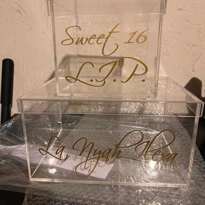 Quinceanera Crown or Tiara Display Box Beautiful Sturdy Acrylic Box ...