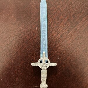 Runescape God Hero V Figurine 3D Print RS3 Runescape 3 - Etsy