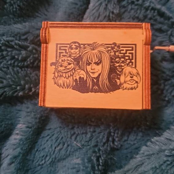 Labyrinth Music Box – Hand-cranked Music Box – Fantasy Music Box – Mini ...