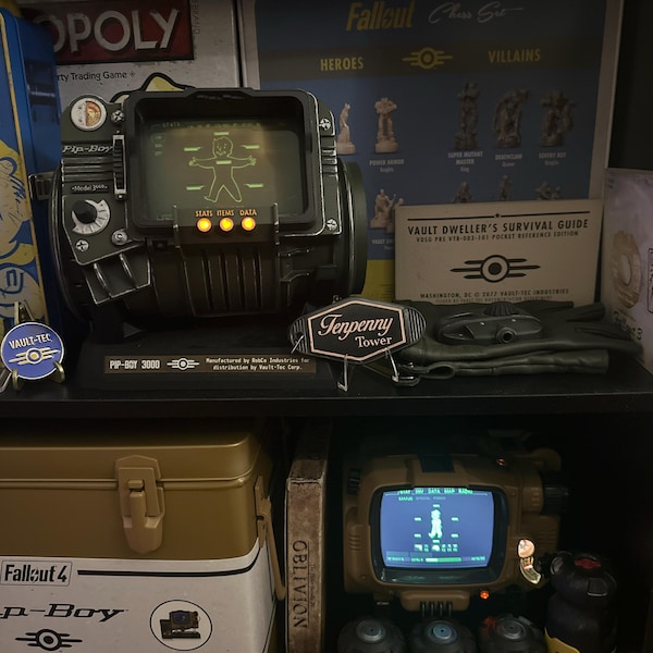 Customizable Fallout Nuka-world Keychain - Etsy