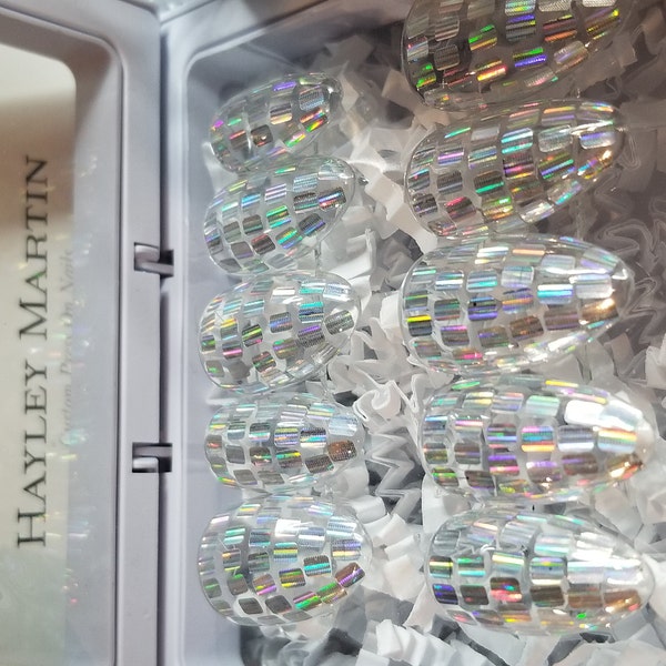 CLASSIC RED Apres Gel X Press on Nails Gold Nails Red Nails Classy ...