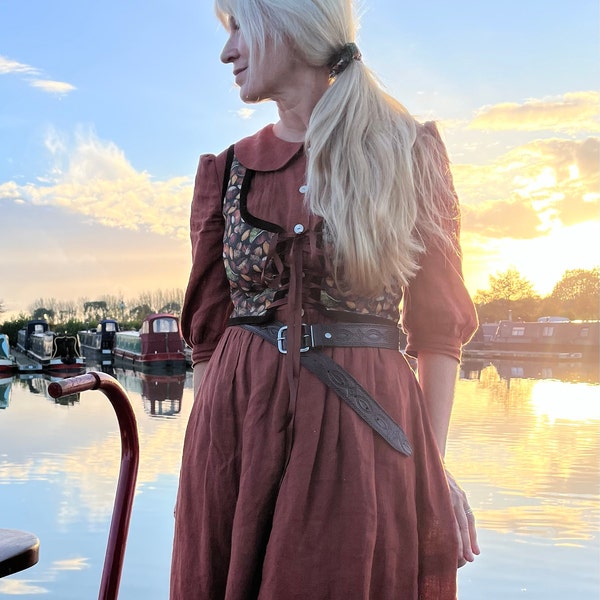 Hobbit Bodice, Chestnuts Autumn Renaissance Corset Flowers Cottagecore ...