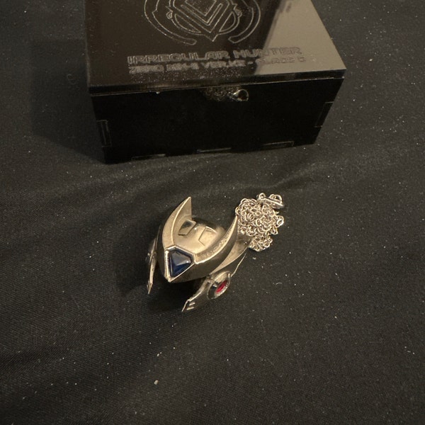 Zero Helmet - 24k Gold Plated Necklace, Keychain, Display Piece 1:10 ...