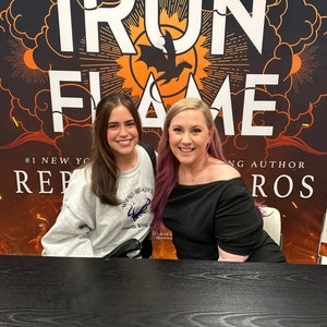 Wingleader Xaden Riorsen Sweatshirt/ Licensed Fourth Wing Merch ...