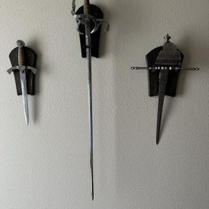 Vertical Axe Display - Etsy