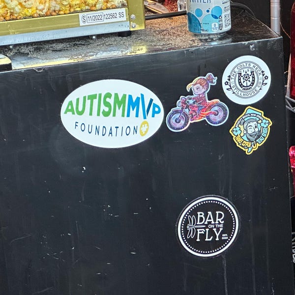 Metroid Zoomer (holographic) Sticker - Etsy