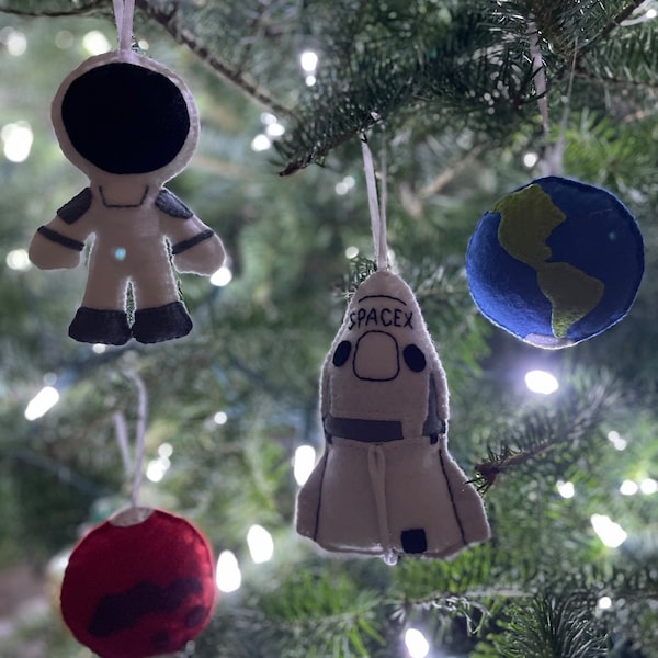 Spacex Dragon Spacecraft Felt Ornament, Christmas Tree Ornament ...