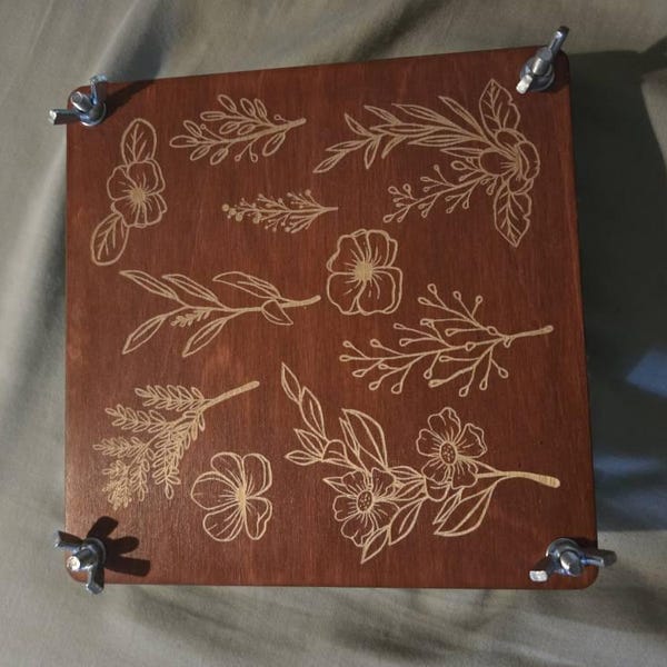 Flower Pocket Press With Floral Pattern Engraving, Birthday Gift, Mini ...