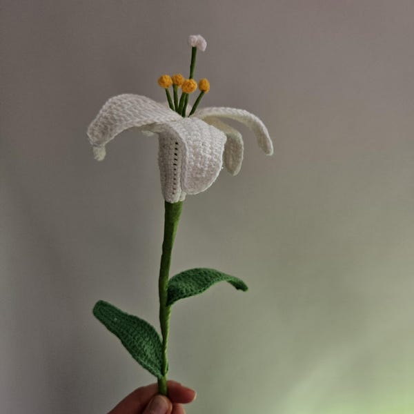 Crochet Easter Lily Pattern: Flower Decor, Bouquets (PDF Pattern) - Etsy
