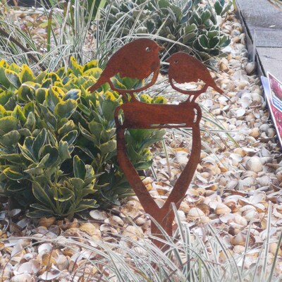 Robin on Spade Garden Decoration / Bird Garden Gift / Rusty Metal Robin ...