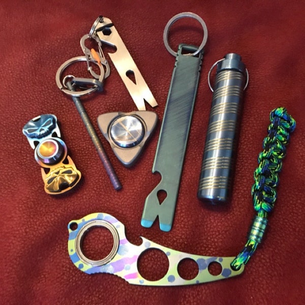 Titanium Cache, Waterproof Storage Capsule, EDC Keychain, Survival ...