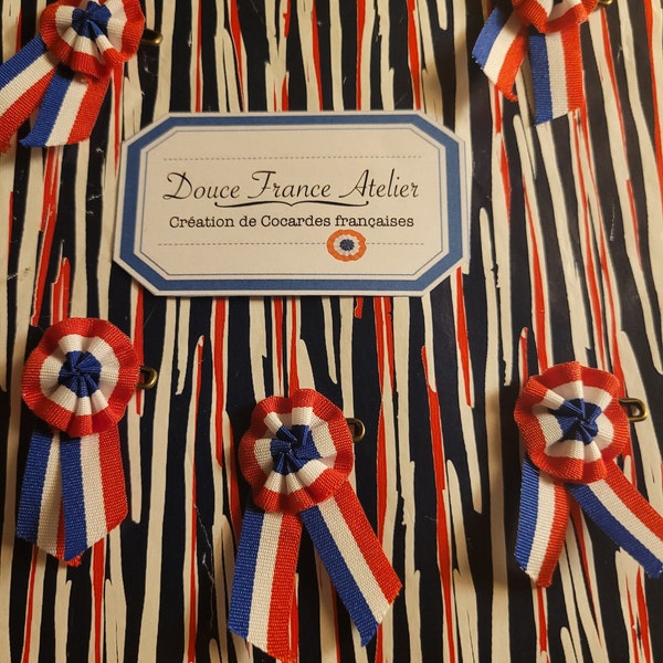 Royal Cockade Brooch, Royal Blue. Made in France (blue Royalist Rosette ...