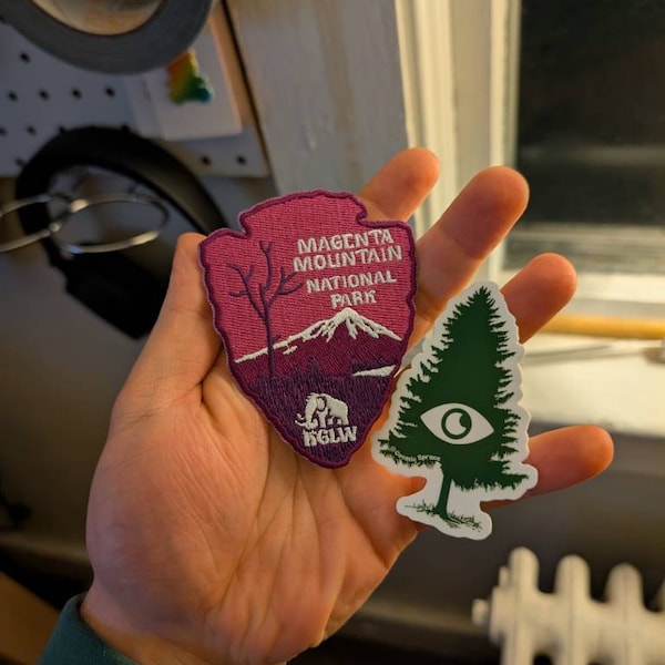 Gizzy Gator Piano Player - King Gizzard Sticker - Etsy