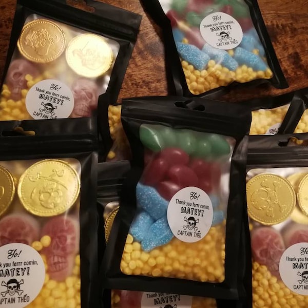 Luxury Lindor / Ferrero Rocher Gold, Silver, Pink or Blue Sweet Cone ...