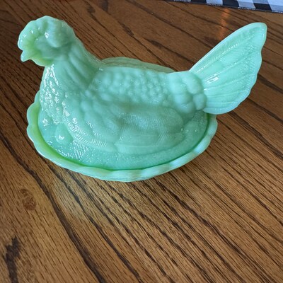 Jadeite Depression Style Glass Nesting Chicken Hen on Nest Candy Dish ...