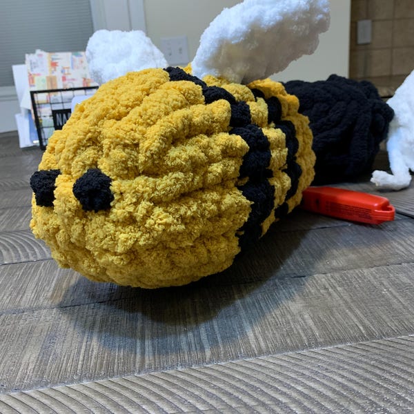 Beatrice the Bumblebee Video Tutorial/pattern, Learn How to Finger Knit ...