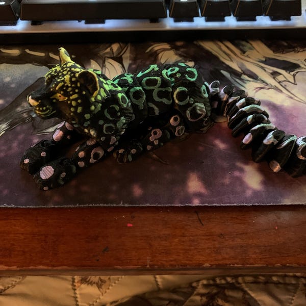 Articulated Posable Snow Leopard 3D Fidget Toy Desk Decoration Select ...