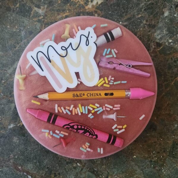 Crayon Box Sticker, Vinyl Sticker, Teacher Gift, Crayon Crayons ...