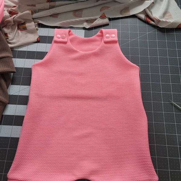 WONDER Short Romper Sewing Pattern and Tutorial PDF Projector, Baby ...