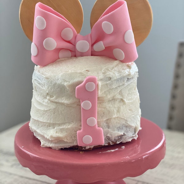 Edible Fondant Bow and Gold Ears Cake Topper - Etsy