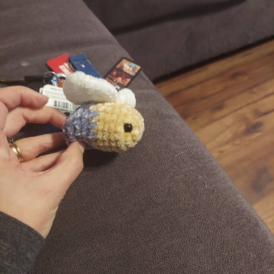 Crochet Blue and White Bee Jooby Hoo-bee School Spirit - Etsy