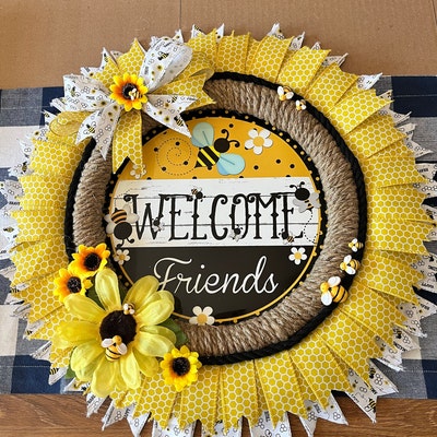 Bumble Bee Welcome Sign Round Spring Summer Sign for Wreaths Bee Wreath ...