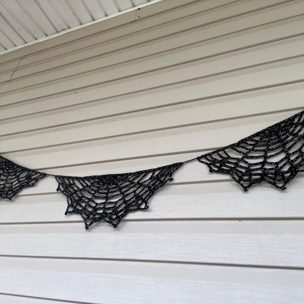 Spiderweb Bunting Crochet Pattern // Cobweb Halloween Home Decor // DIY ...