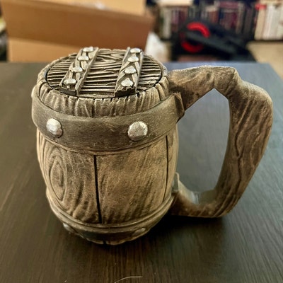 Tavern Style Mythic Mug Dice Vault & Can Holder Mythic Mugs Ars ...