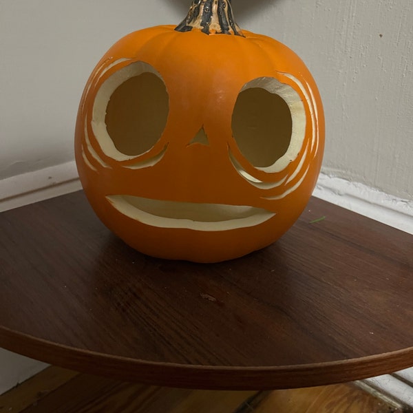 Lil Boo - HHN Pumpkin Replica - Etsy