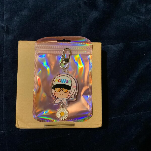 G-dragon Power Acrylic Keychain, G Dragon Chibi Illustration, G-dragon ...