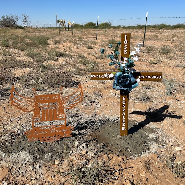 STEEL Personalized Roadside Cross// Memorial Cross// Roadside Memorial ...