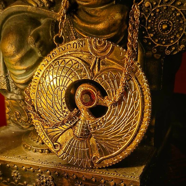 Headpiece to the Staff of Ra From Indiana Jones Made From Metal Both ...