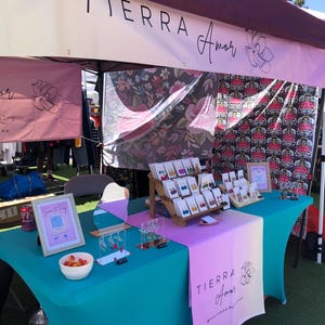 Custom Start-up Show Bundle: Personalized Canopy Banner & Logo Table ...