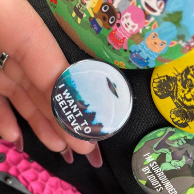 Alan Wake Set of Buttons, Magnets, or Keychains - Etsy