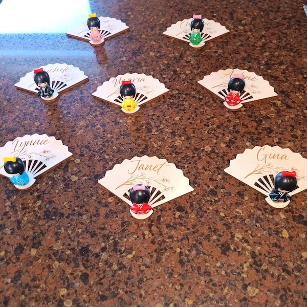 Custom Leaf Place Card - Personalized Monstera Place Setting - Wooden ...