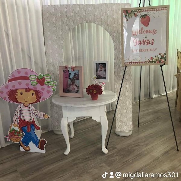 Strawberry Welcome Sign, Fruit Birthday Party Decor (digital Download ...