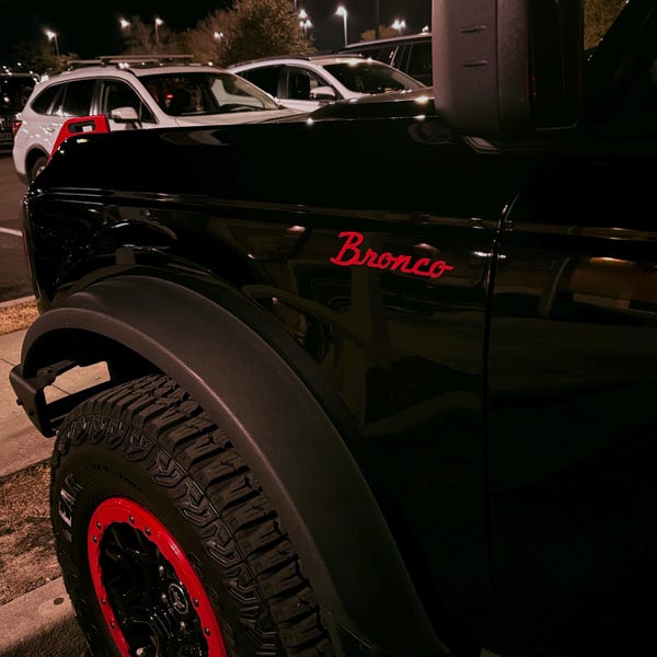 2x Hawk Bird Hellhawk Redeye Emblem Logo for Jeep Grand Cherokee ...