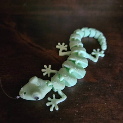 Kitty Lizard Articulated Cat Toy - Etsy