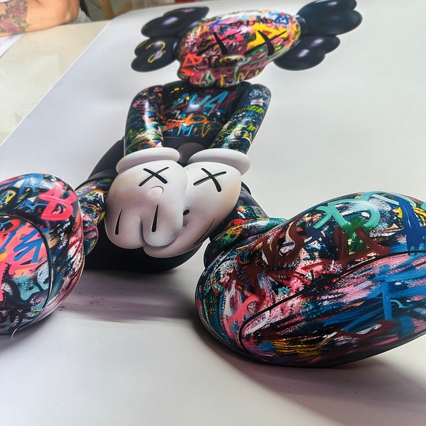 Set of 3 KAWS Poster, Kaws Figure Poster,printables Minimalist ...
