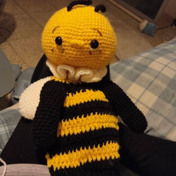 Bee Lovey Blanket Pattern. the Playful Security Blanket. Snuggler ...
