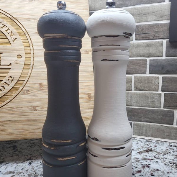 Farmhouse Rustic Distressed 8” Salt Shaker & Pepper Mill Shakers ...
