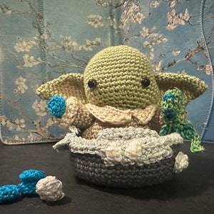 PDF PATTERN Baby Alien With Pod Amigurumi (Instant Download) - Etsy